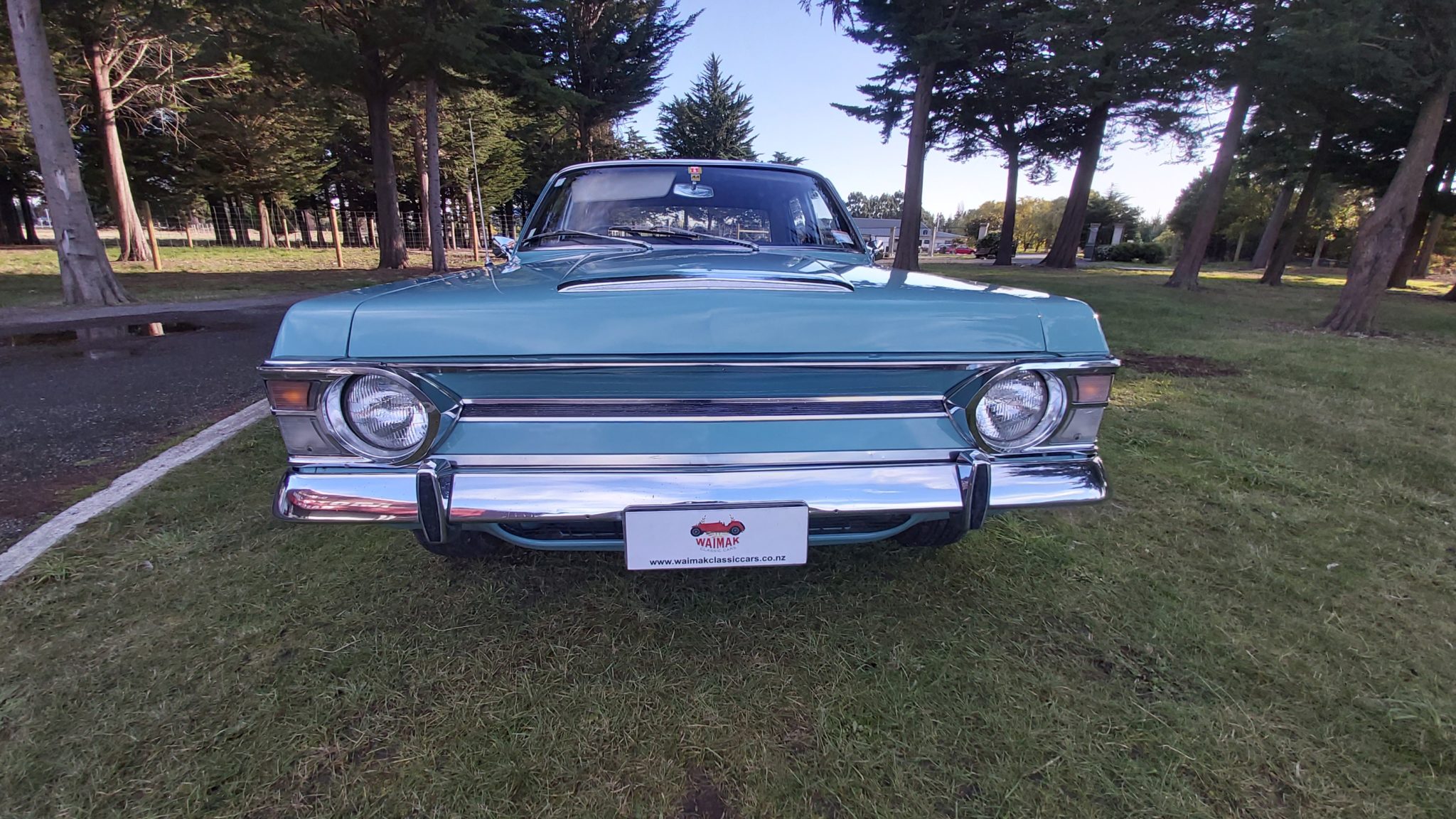 1970 Ford Zephyr - Waimak Classic Cars