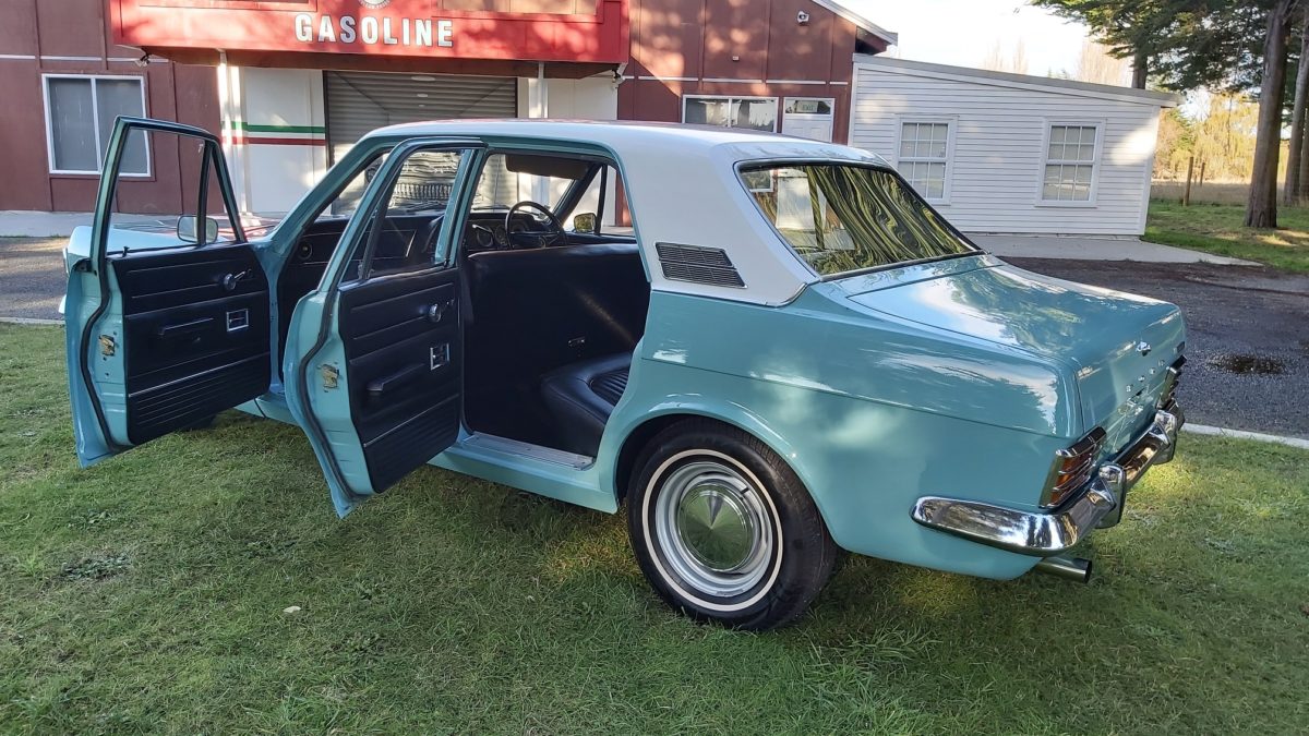 1970 Ford Zephyr | Waimak Classic Cars