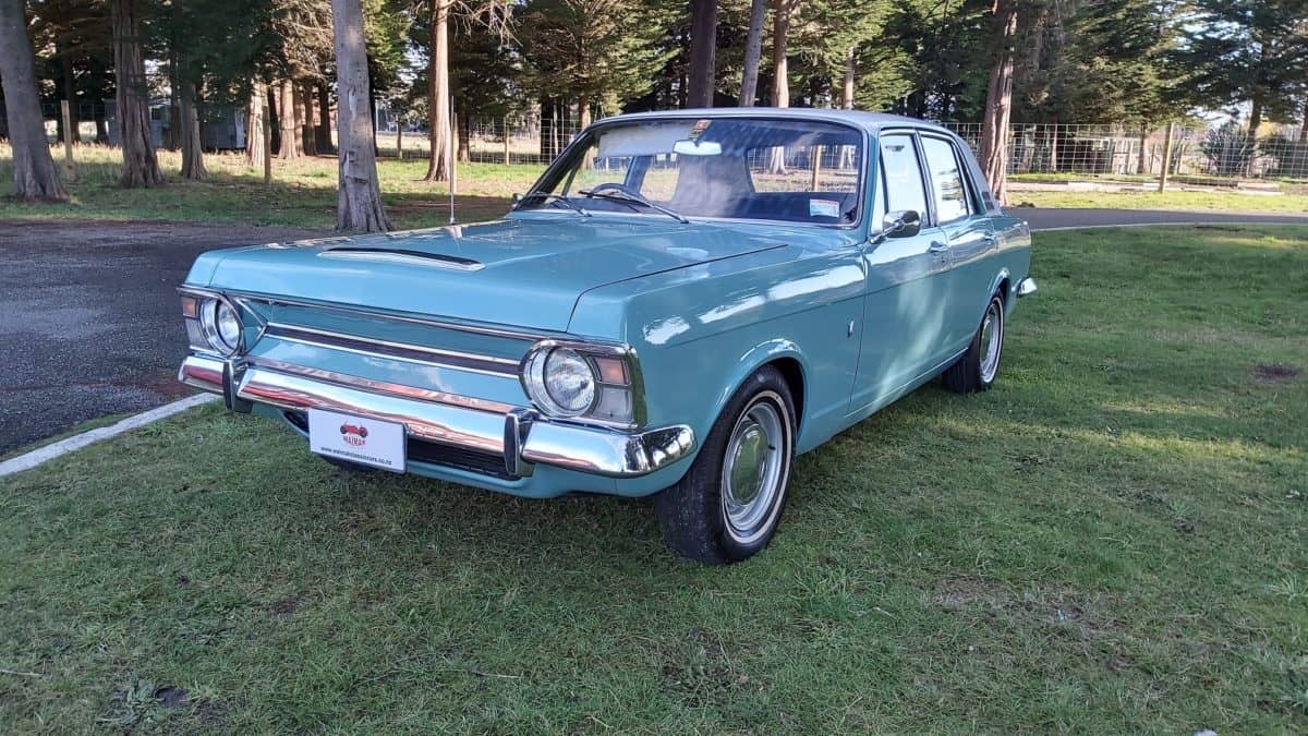 1970 Ford Zephyr - Waimak Classic Cars