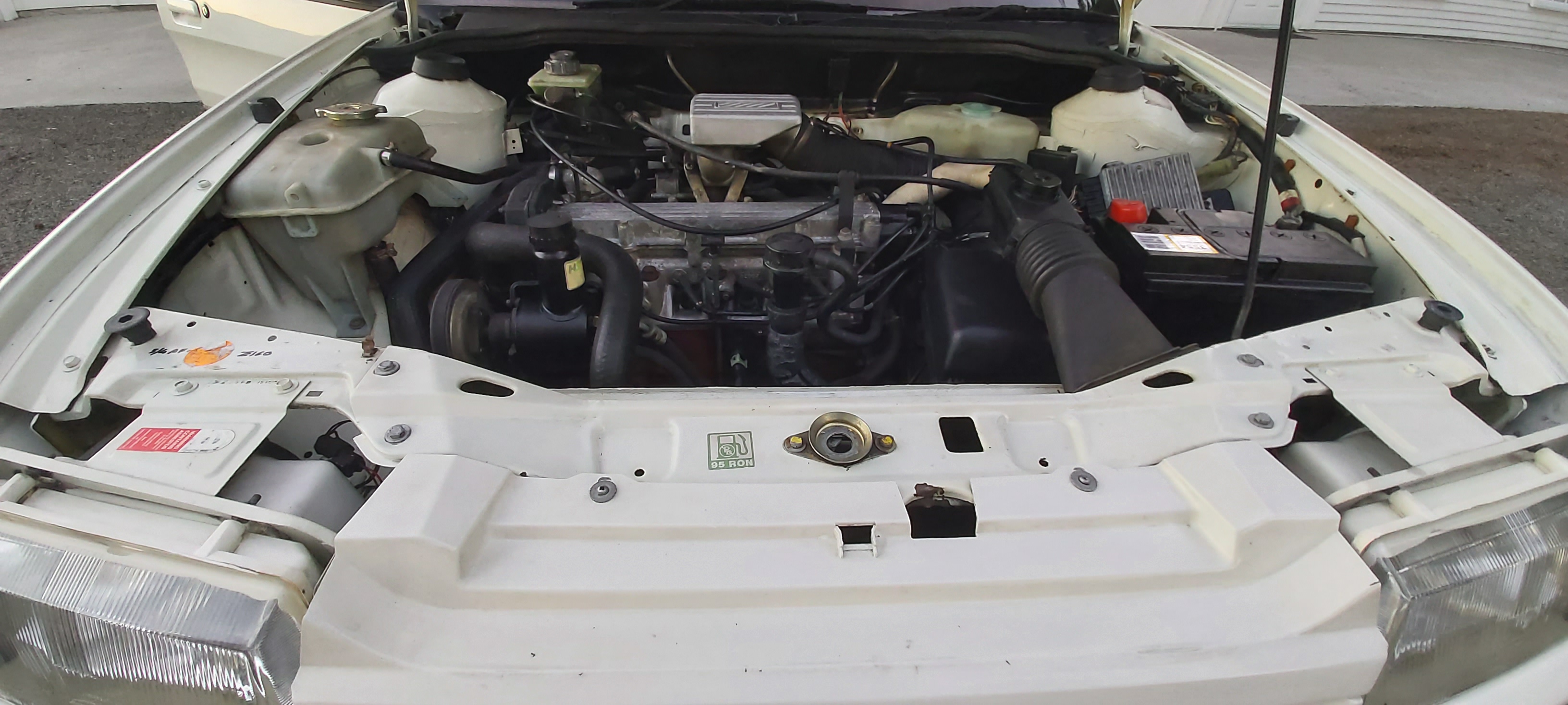 1990 Rover MG SL - Waimak Classic Cars