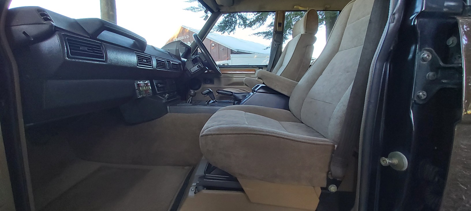 1990 Range Rover Vogue SE - Waimak Classic Cars