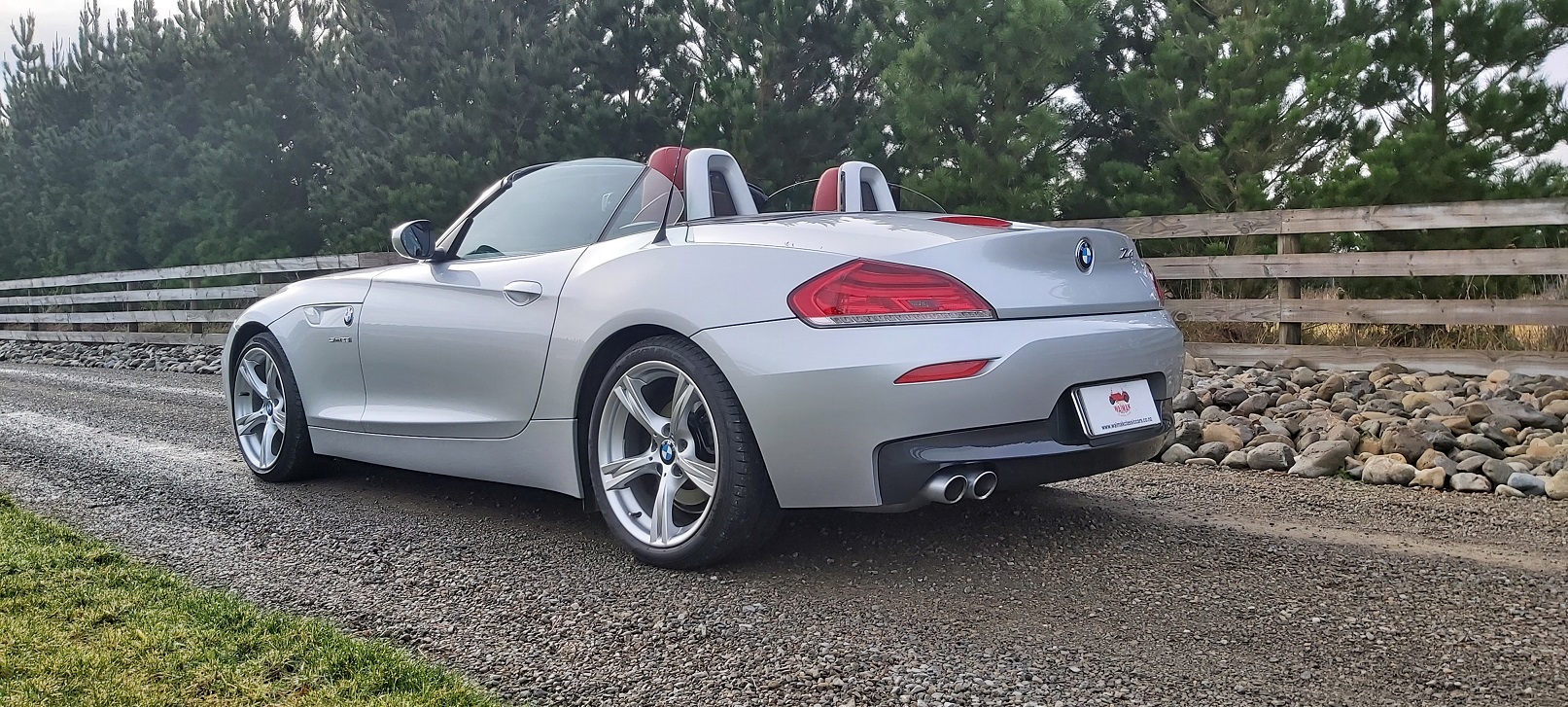 2011 BMW Z4 S2.3i M Sport - Waimak Classic Cars