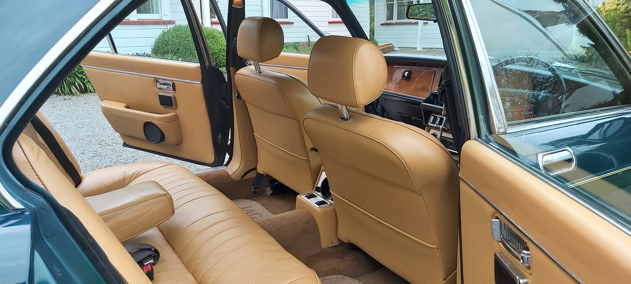 1981 Jaguar XJ6 Series 3 - Waimak Classic Cars