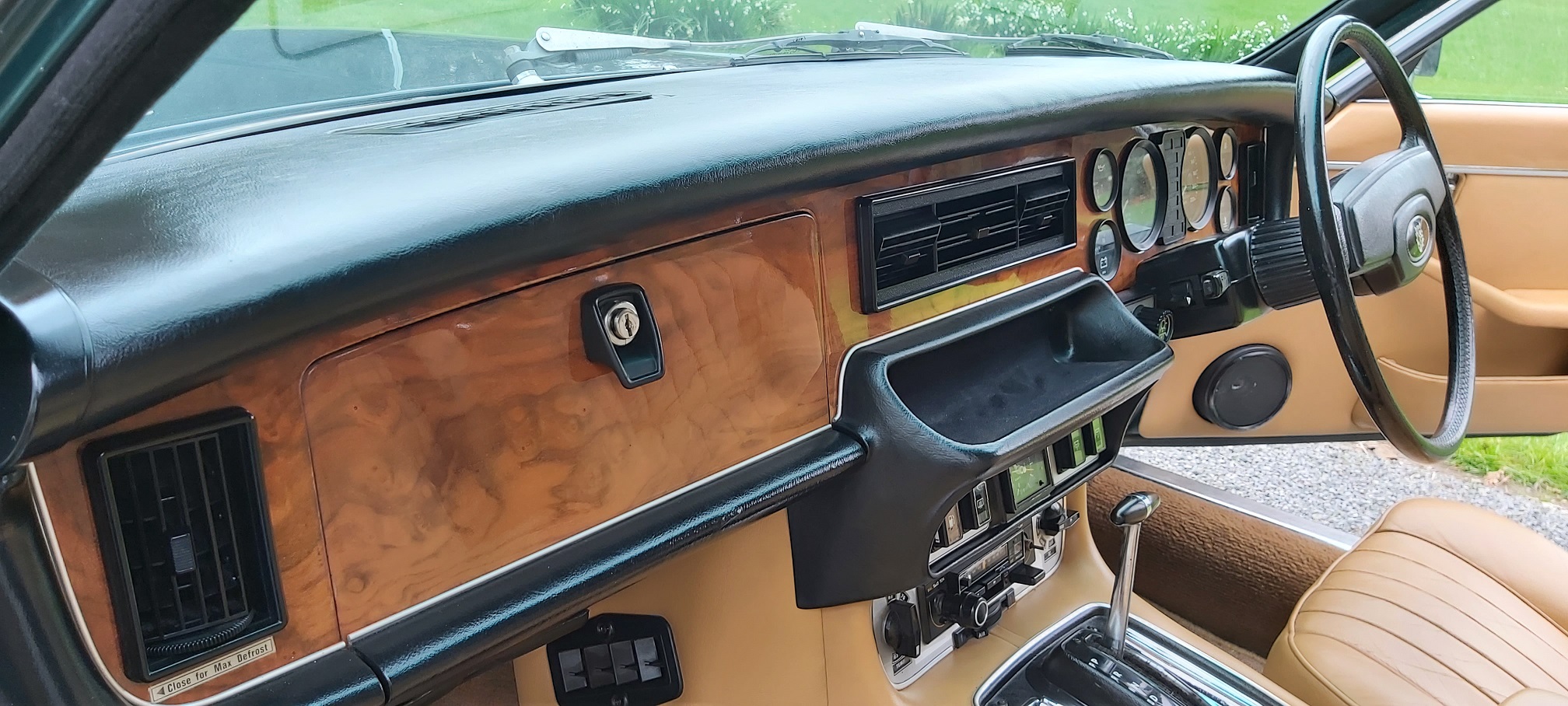 1981 Jaguar XJ6 Series 3 - Waimak Classic Cars