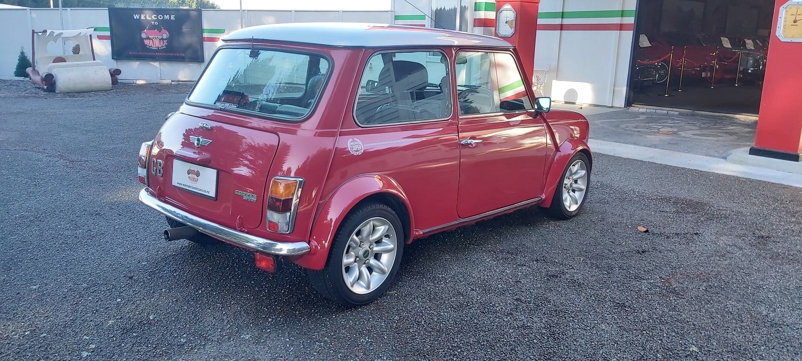 2000 Mini Cooper Sport - Waimak Classic Cars