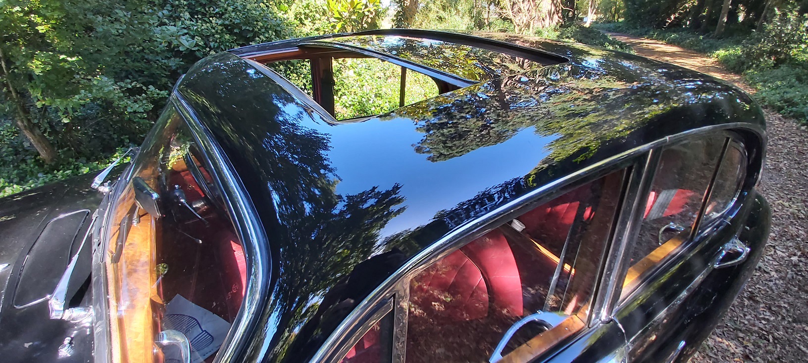 1960 Jaguar MK9 - Waimak Classic Cars