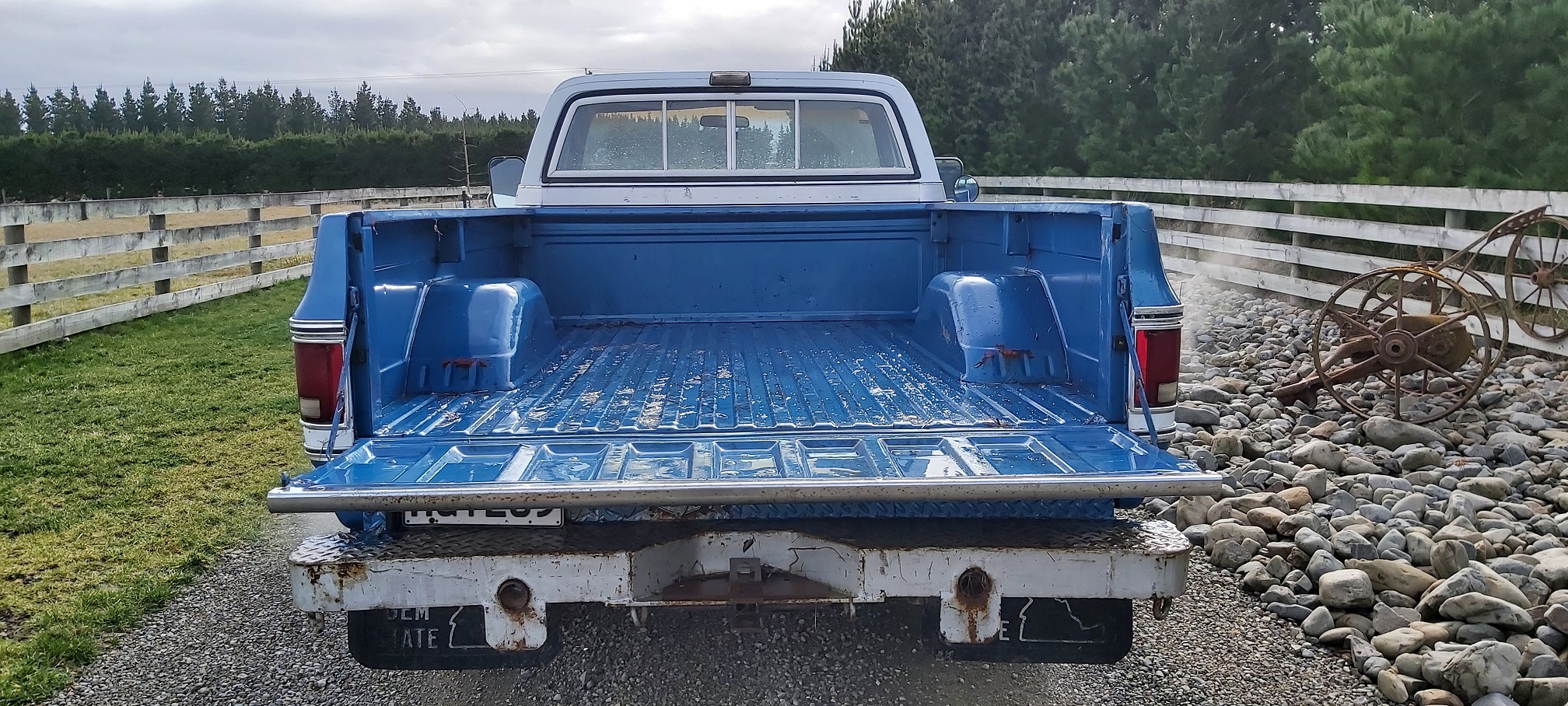 1974 Chevrolet C30 454 V8 - Waimak Classic Cars